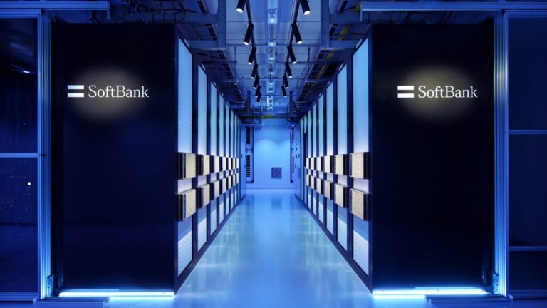 NVIDIA Data Flywheel Blueprint を使用したモデル蒸留で効率的な AI エージェントを構築する - NVIDIA ...