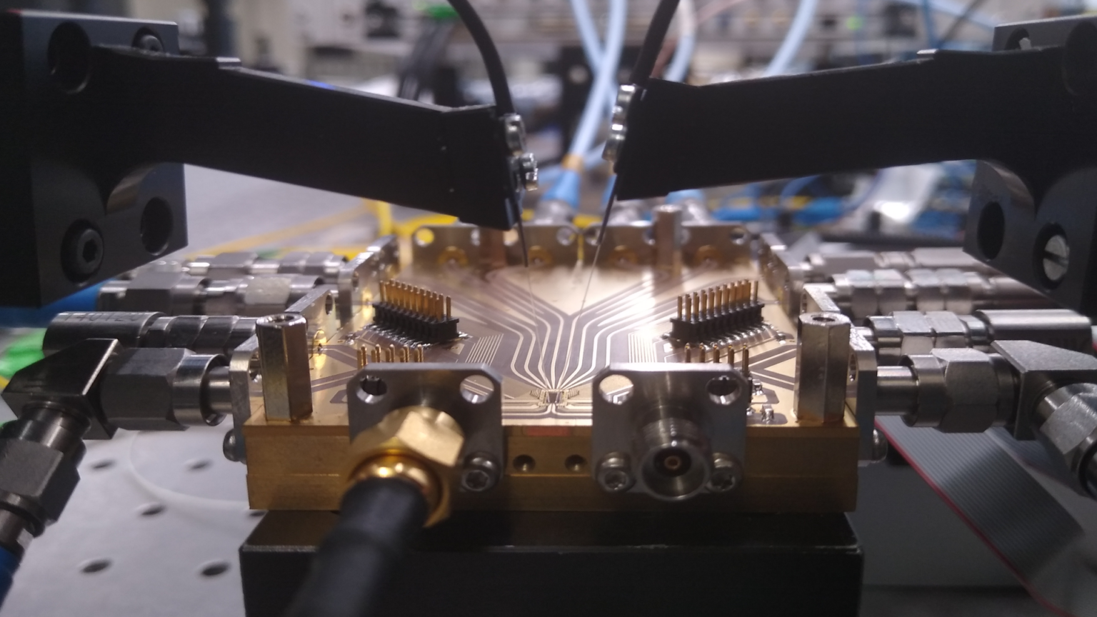 Evolving Record-Fast Optoelectronic Chips for Data Center Networks ...